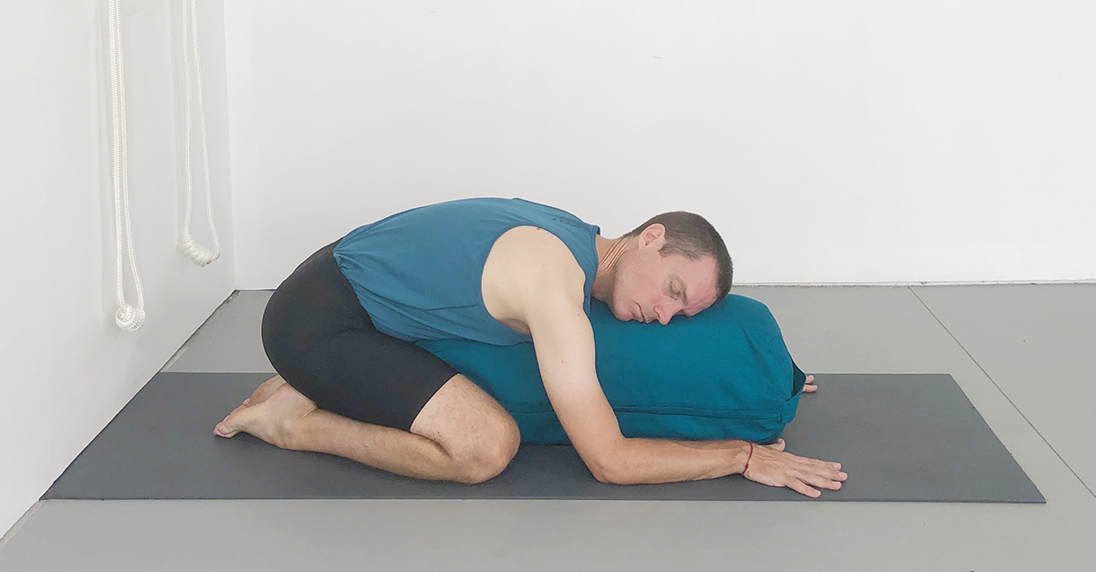 Evening Decompression | Yoga Selection