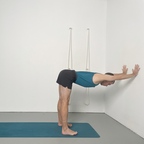10 Essential Iyengar Yoga Poses for Beginners | Yoga Selection