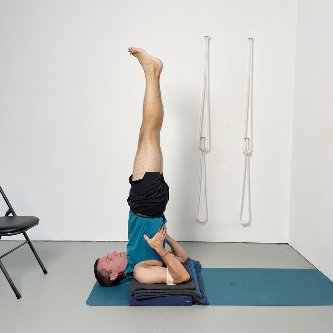 How to Practise Shoulderstand (Salamba Sarvangasana): A Step-by-Step ...